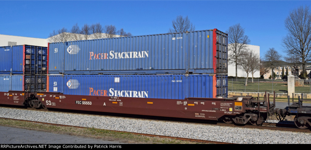 FEC 55553A X-AOK 55553A Gunderson 53 well car with PTSU 841879 and PACU 387932 53 Pacer ...